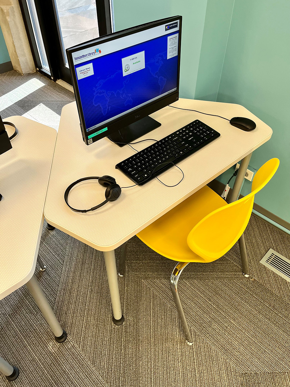 wedge classic tables - 3 Branch